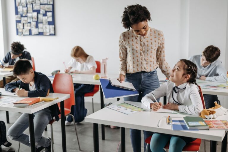 How to Be a GREAT Substitute Teacher in 2025 - The Misfit Teacher